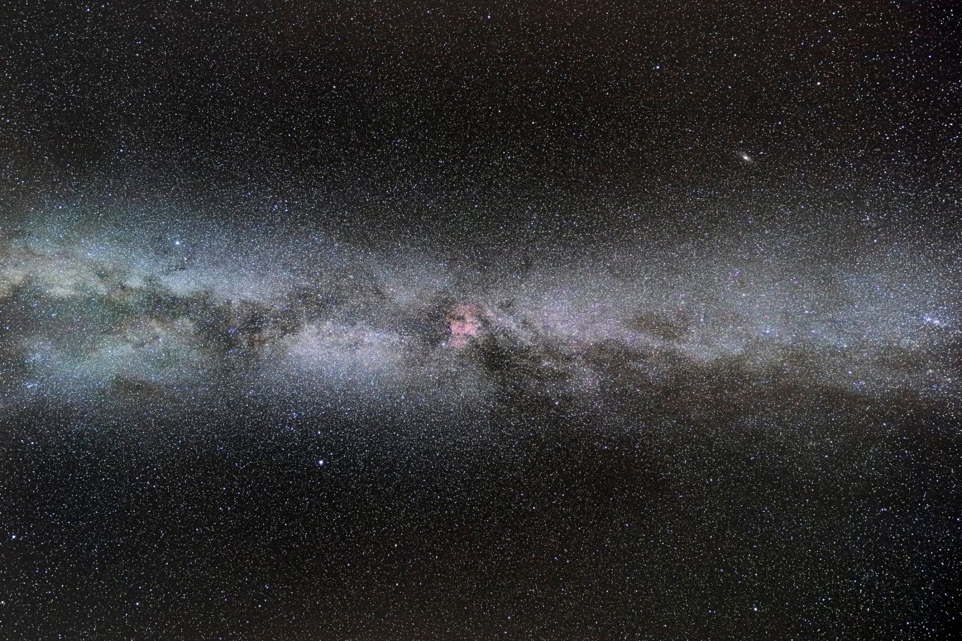 Mystery Glow Could Reveal Universe's Biggest Secret