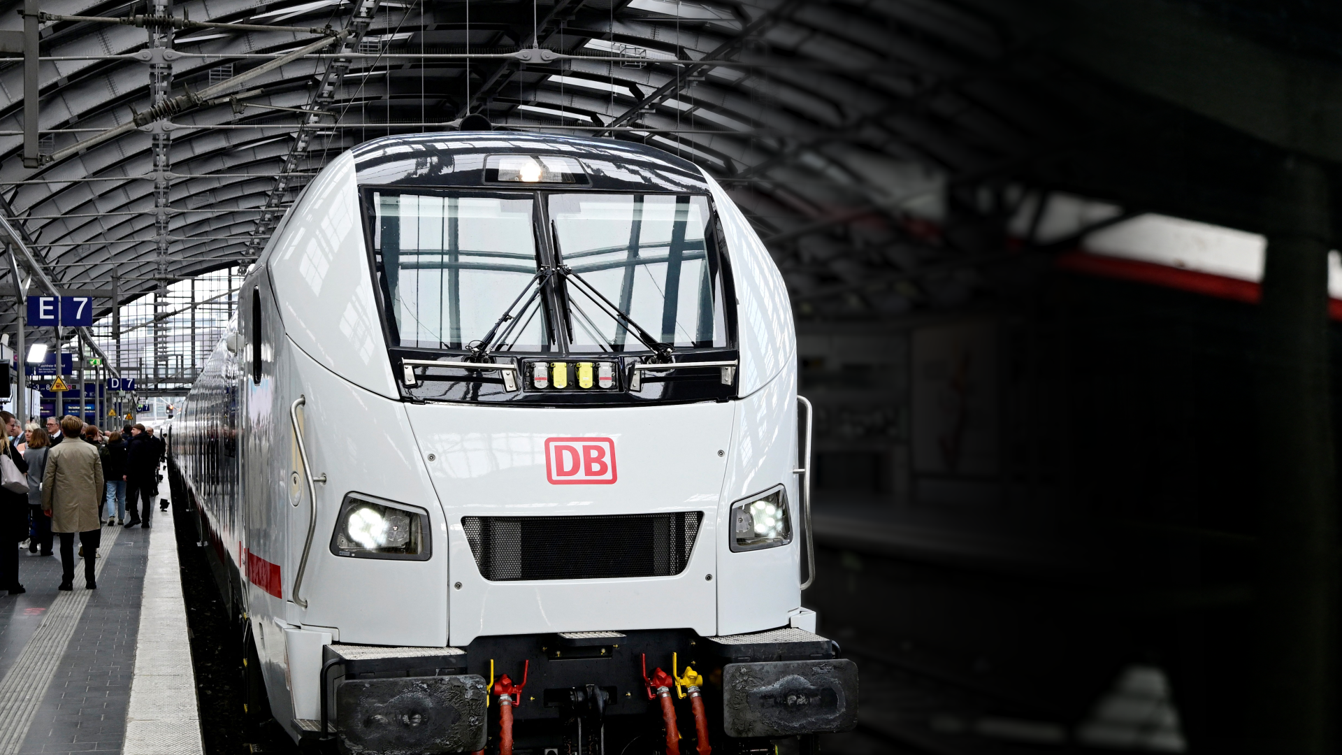 Neuer ICE-Zug feiert Premiere