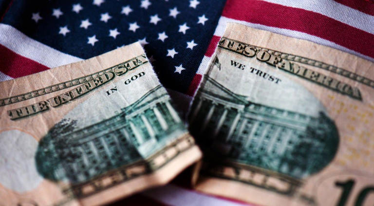 Trump administration to charge $1,000 parole fee for migrants