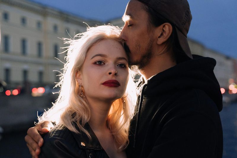 14 Reasons Modern Dating Feels So Exhausting