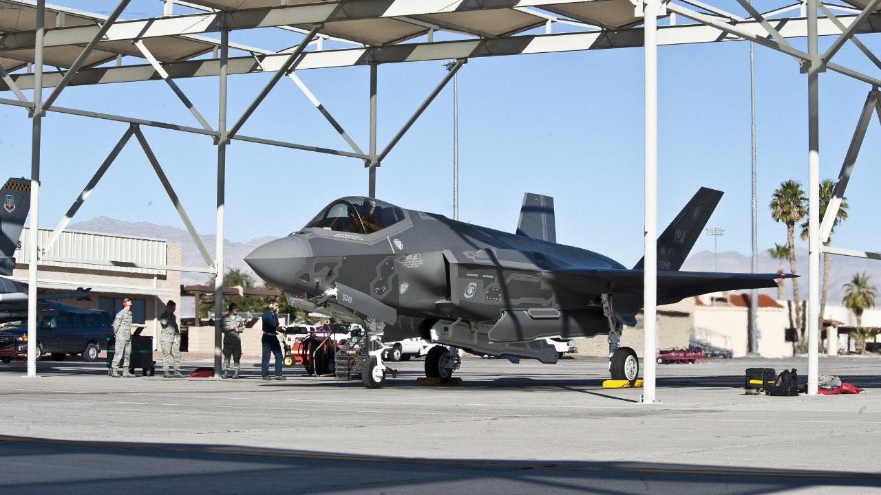 How the failed F-111B paved the way for the legendary F-14