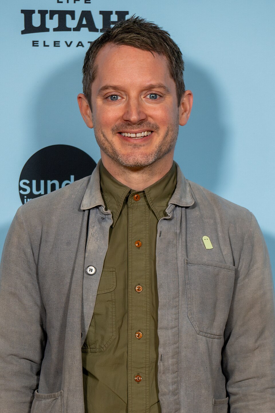 Elijah Wood celebra retorno de equipe original ao novo filme de Senhor ...