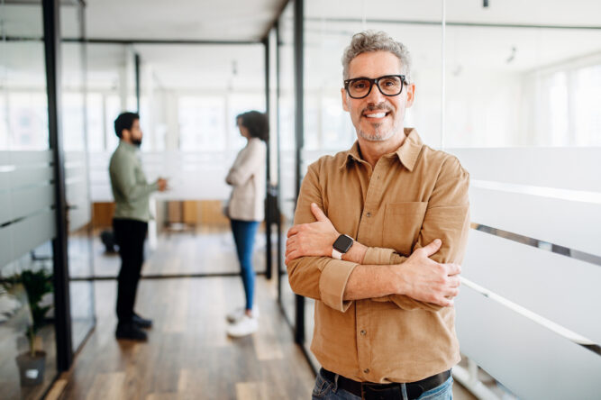 14 Things Truly Easygoing People Never Break A Sweat Over