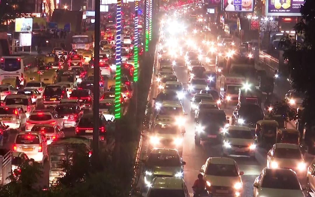 Delhi Diwali Rush: Traffic Snarls, Road Damage-Check Routes ...