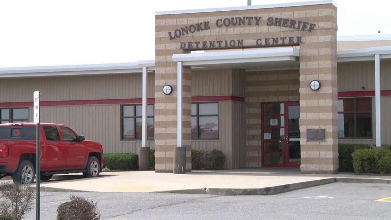 An Arkansas father accused of murder says he’s running for sheriff ...