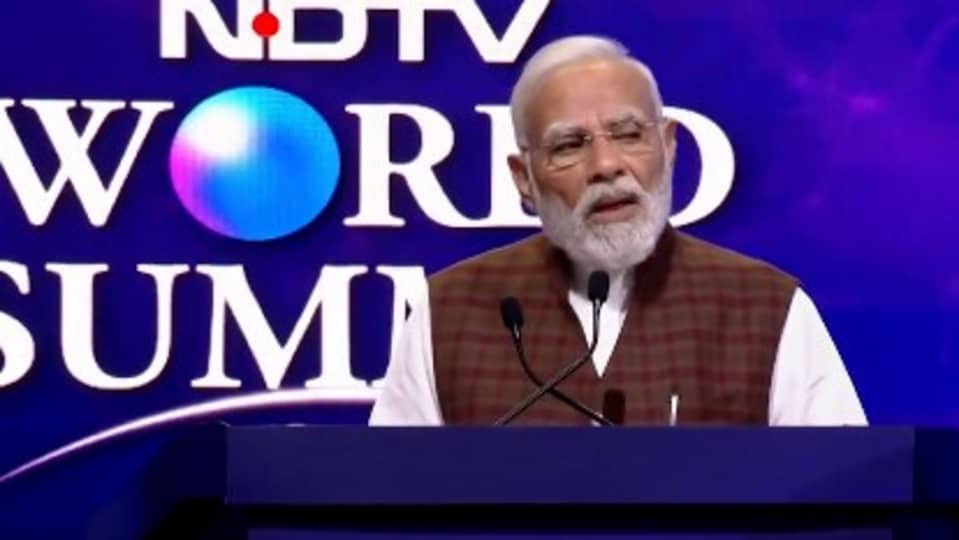 PM Modi's scathing attack on Congress: 'Those flaunting copies of ...