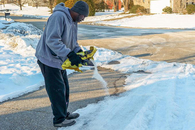 Don’t Let These 12 Holiday Safety Mistakes Ruin Your Festivities