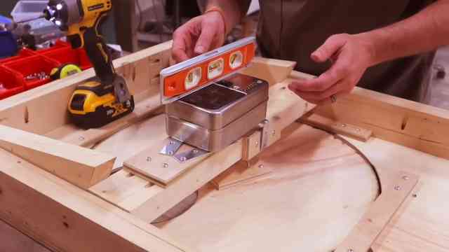 How to make cordless rotating cornhole boards and sell them for profit
