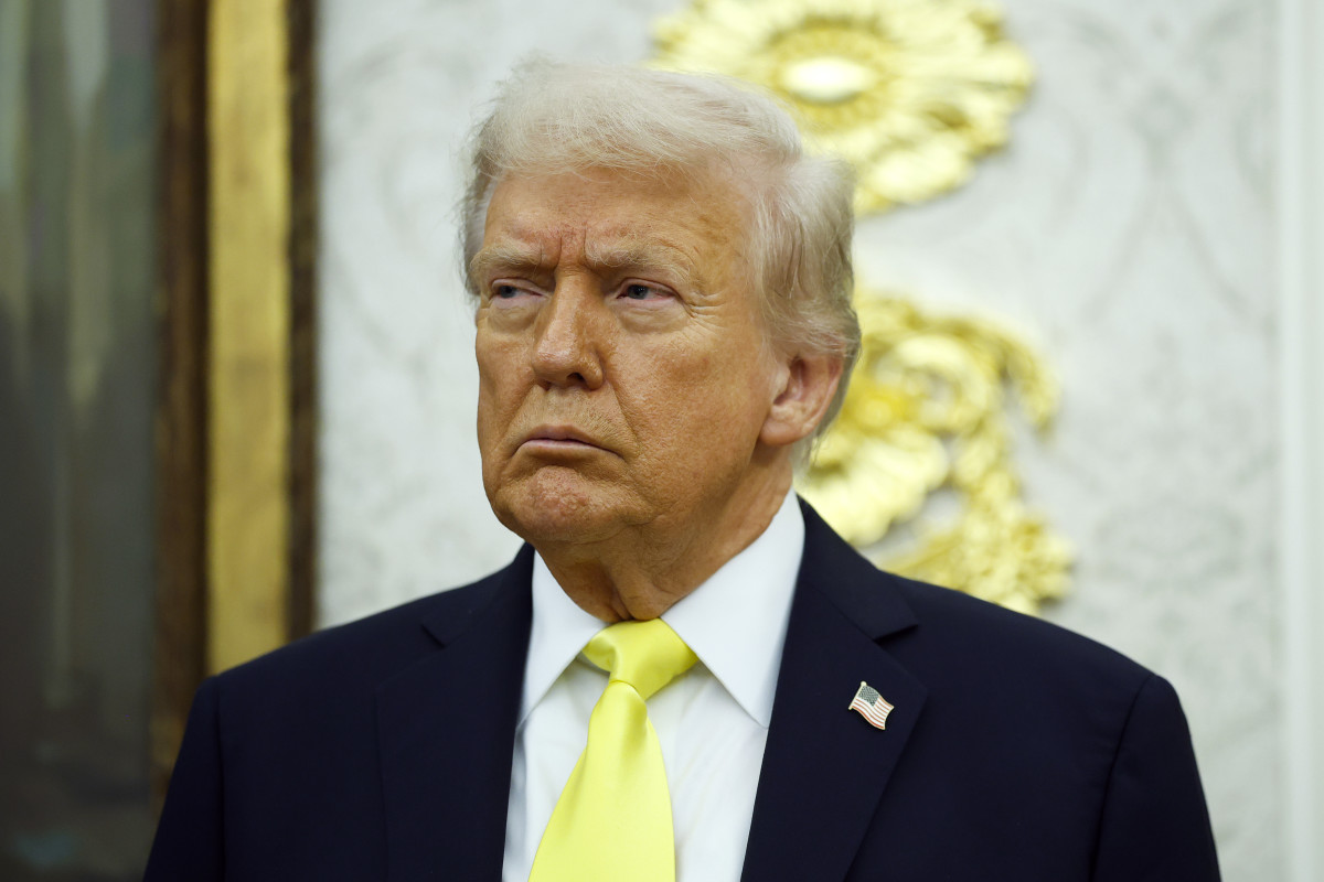 Mysterious trader moves millions ahead of Trump's 3PM announcement
