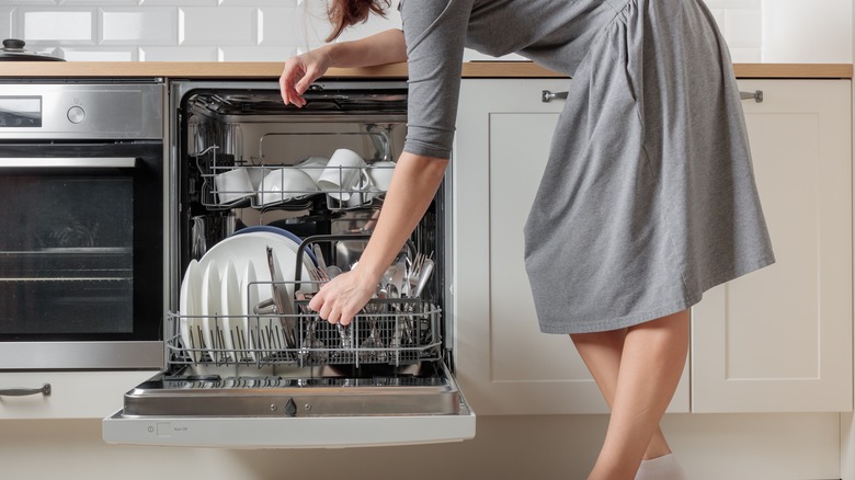 Does It Really Matter Which Way Your Utensils Point In The Dishwasher?