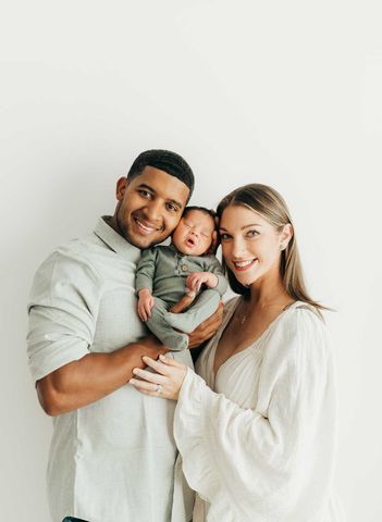 Army Wife, 26, Dreamed of Having a Baby — Until a Doctor Found a 'Snow ...