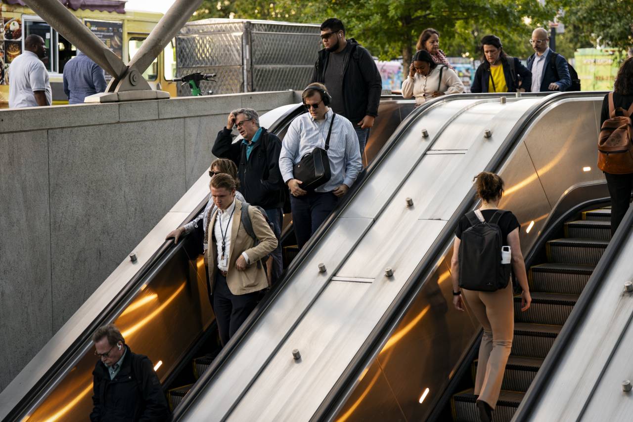 Unemployment Claims Filed by Federal Workers Shoot Higher