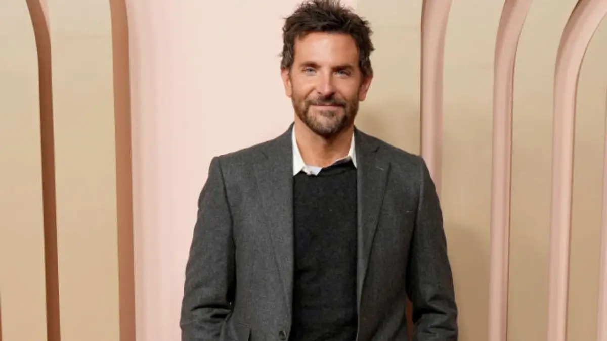 ‘Doesn’t Even Look Like Him!’: Bradley Cooper Hits the Red Carpet ...