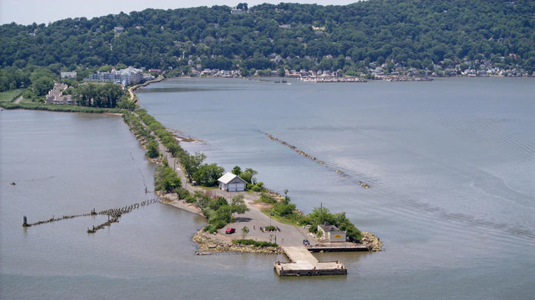 One Of The East Coast's Best Places To Retire Is A Hudson River Village ...