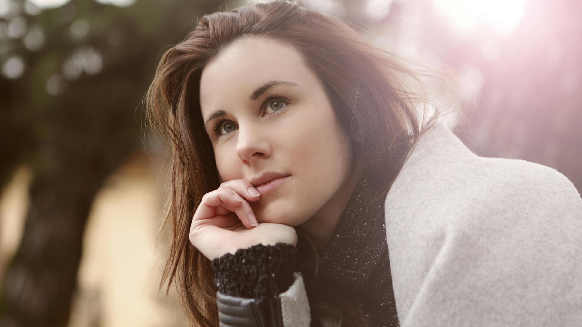 Curious Brain: 20 Signs You're a Deep Thinker