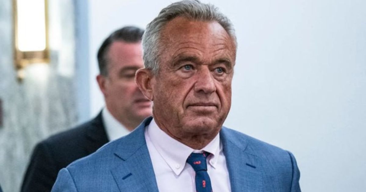 “Our Parents…” – RFK Jr.’s Bizarre Claim Has People Extremely Confused!