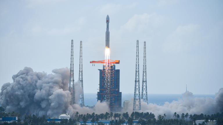 China launches internet satellites on 600th mission of Long March ...