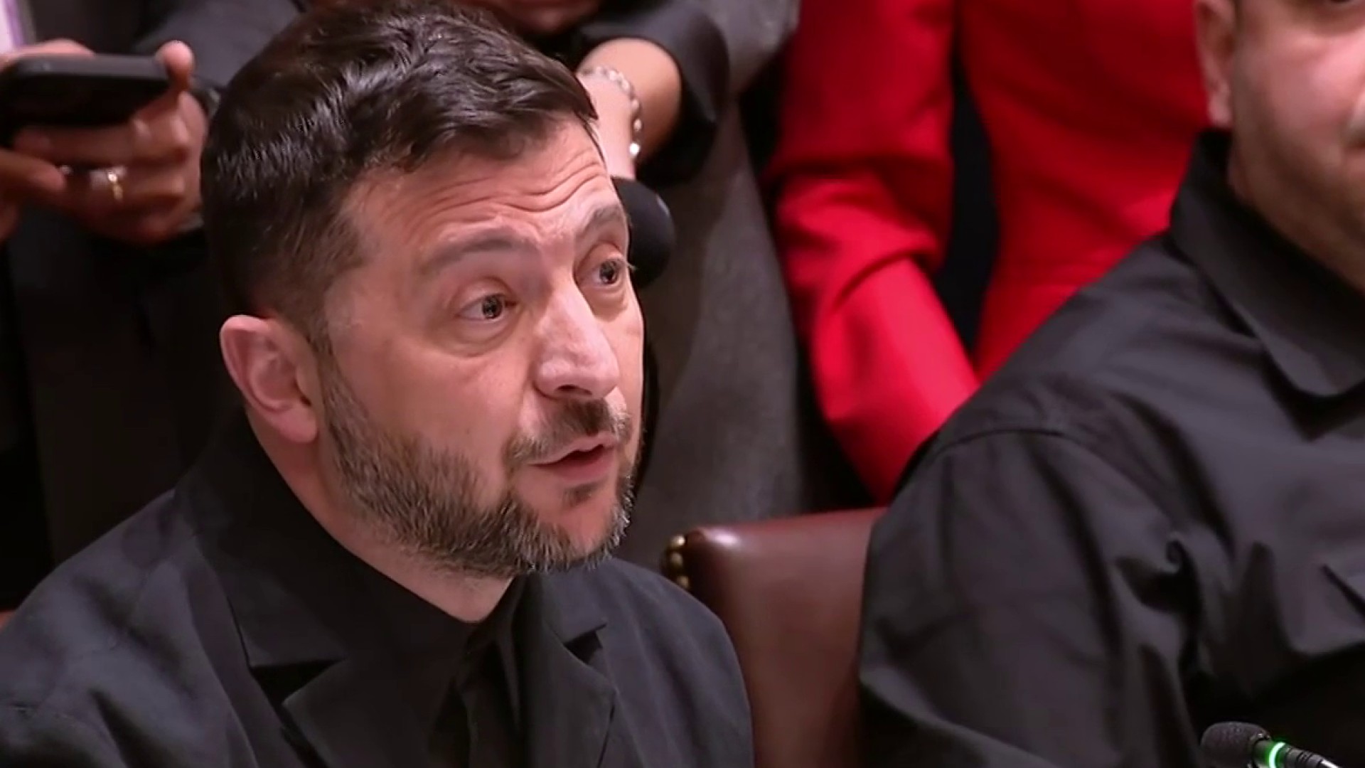 Zelenskky to Trump: Middle East ceasefire provides 'momentum' to end ...