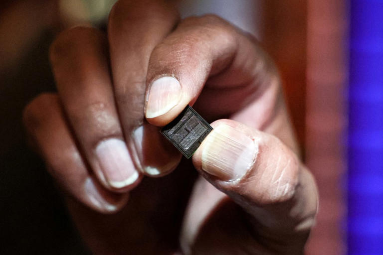 Micron to leave server chips business in China after ban