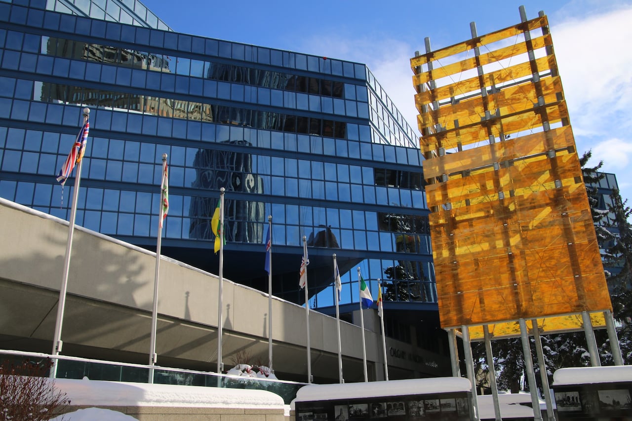 Call for Enmax-style water company gets mixed reviews from Calgary council