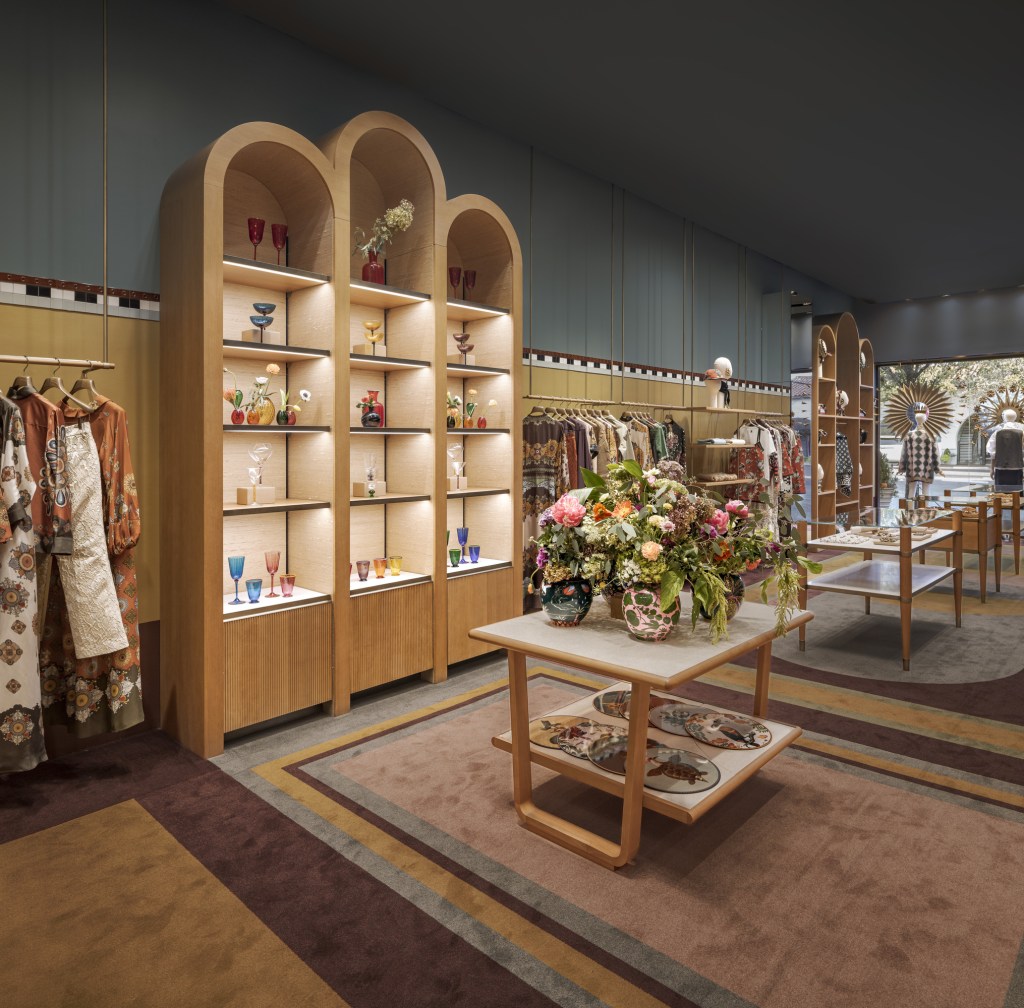 La DoubleJ Opens Dallas Store