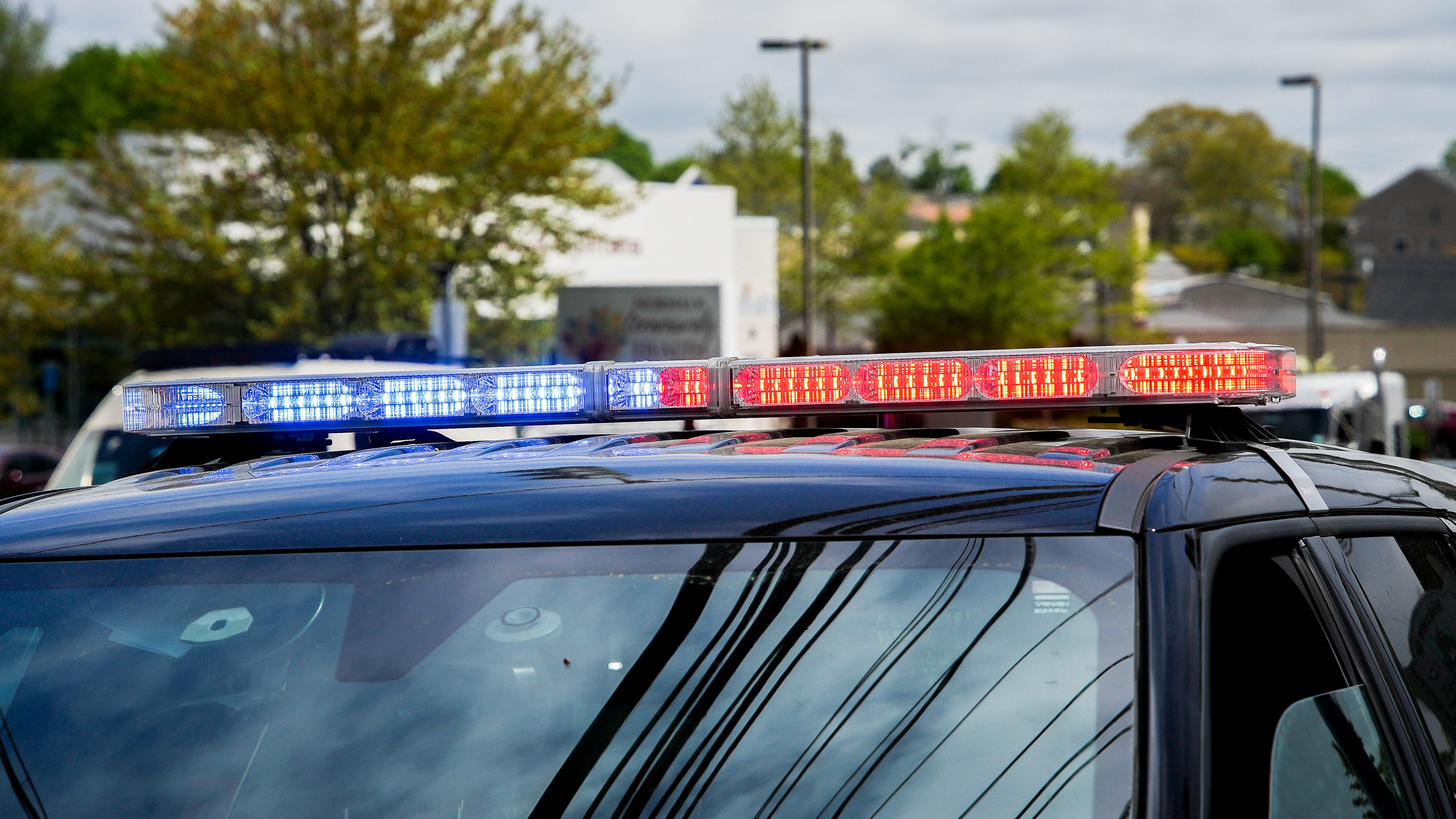 65-year-old man dead after two-vehicle collision in Jeffersontown. Here ...