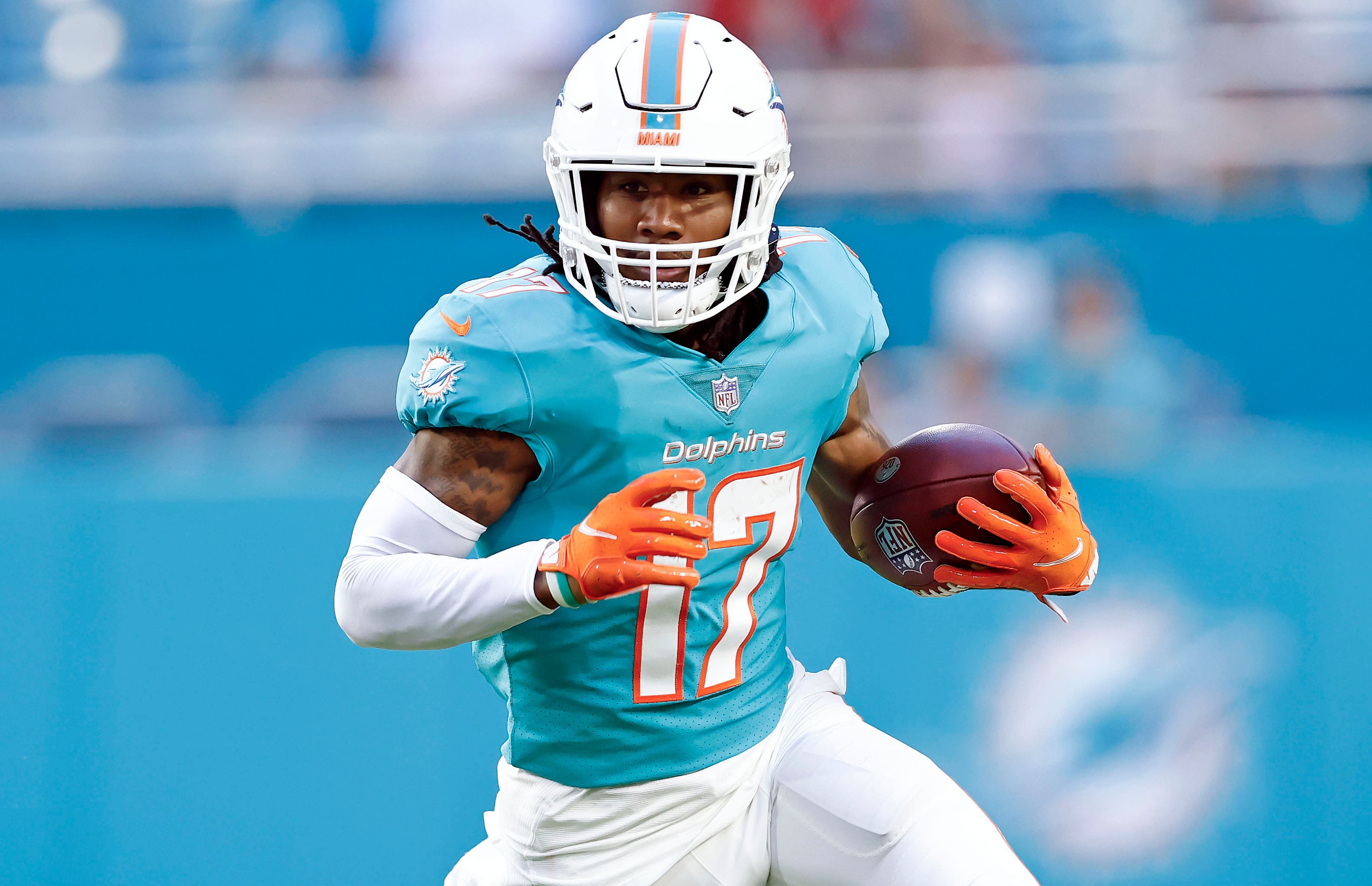 Dolphins reported asking price for WR Jaylen Waddle revealed