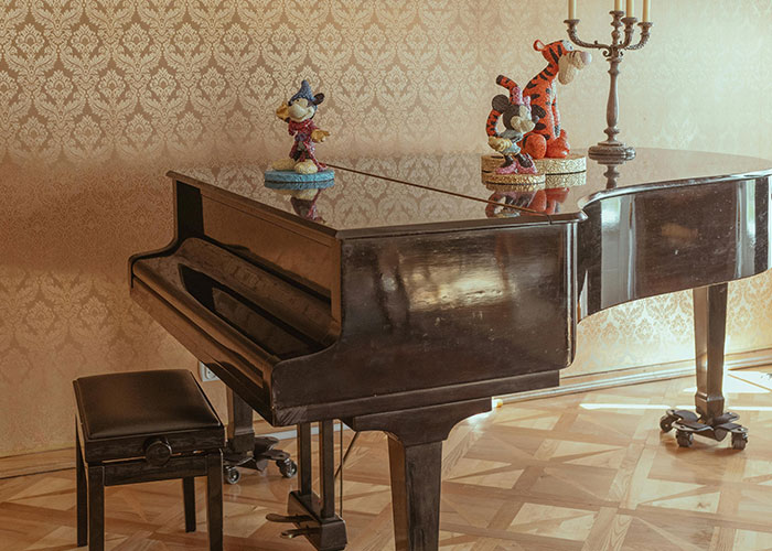 27 People Share The Best And Strangest Things They Have Inherited