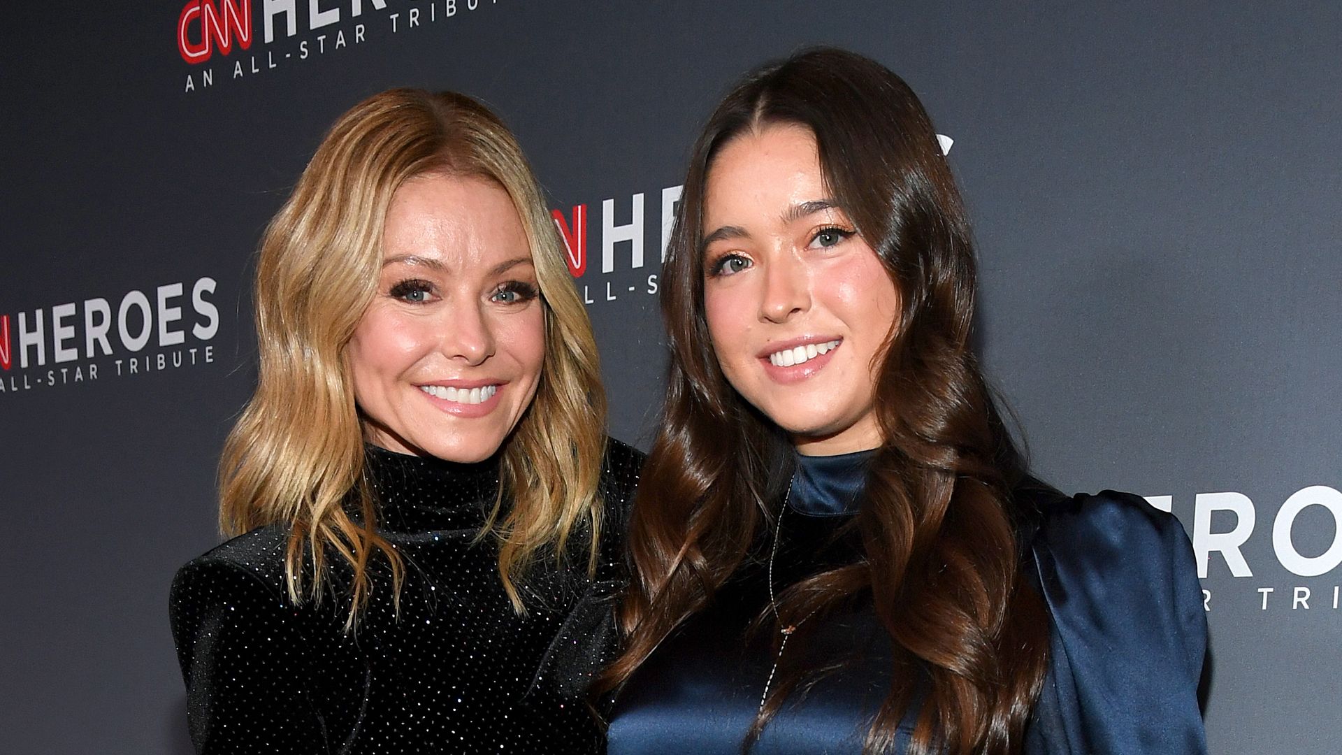 Kelly Ripa and Mark Consuelos' daughter talks 'new chapter' as parents ...