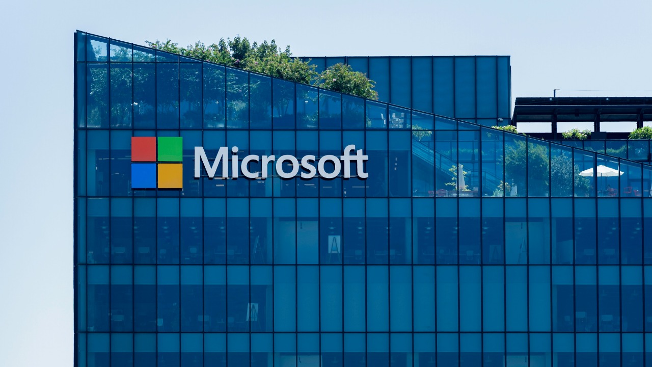 Microsoft signs a $9.7B AI cloud deal with Australia’s IREN