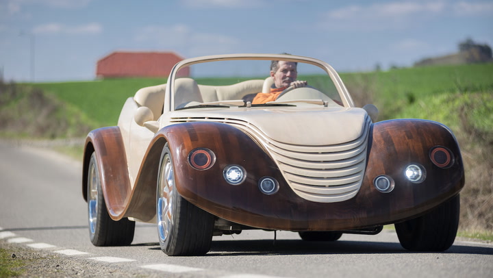 The wooden 'concept' vintage sports car that took over 4,500 hours to build
