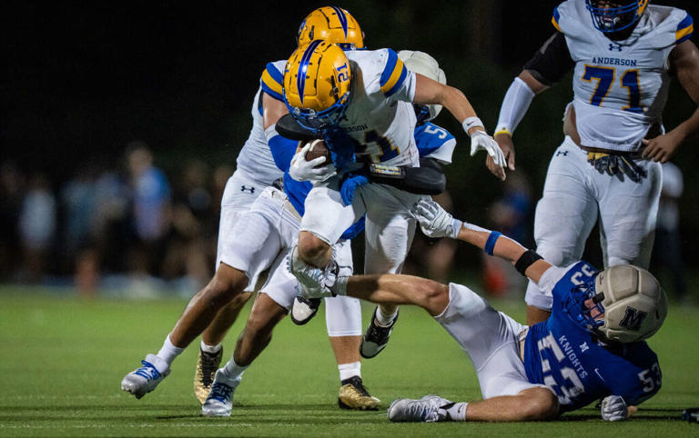 Lake Travis' pass game blows past Round Rock in 41-14 bi-district win