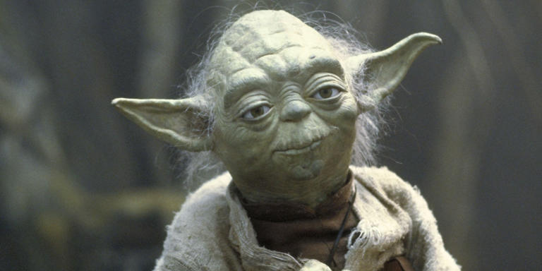 Yoda's Original Blue Design Revealed in Early Star Wars Comic