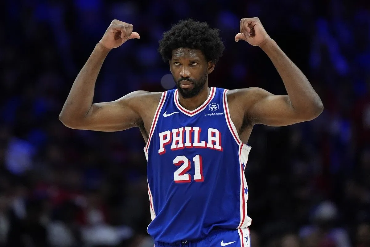 NBA: Ο Εμπίντ έβαλε 33 πόντους και οι Σίξερς έμειναν ζωντανοί στη Βοστώνη