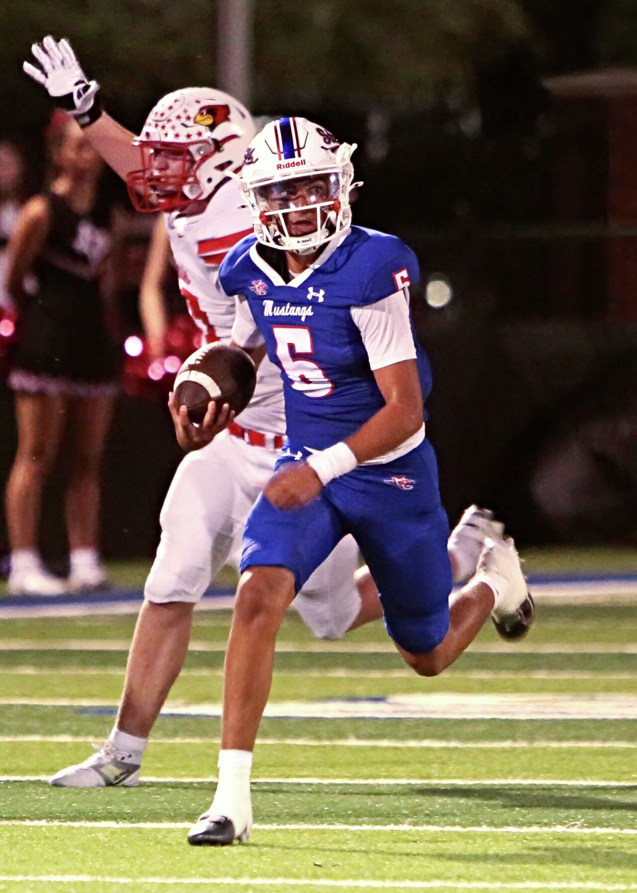 Midland Christian football knocks off rival Fort Worth Christian, 31-24