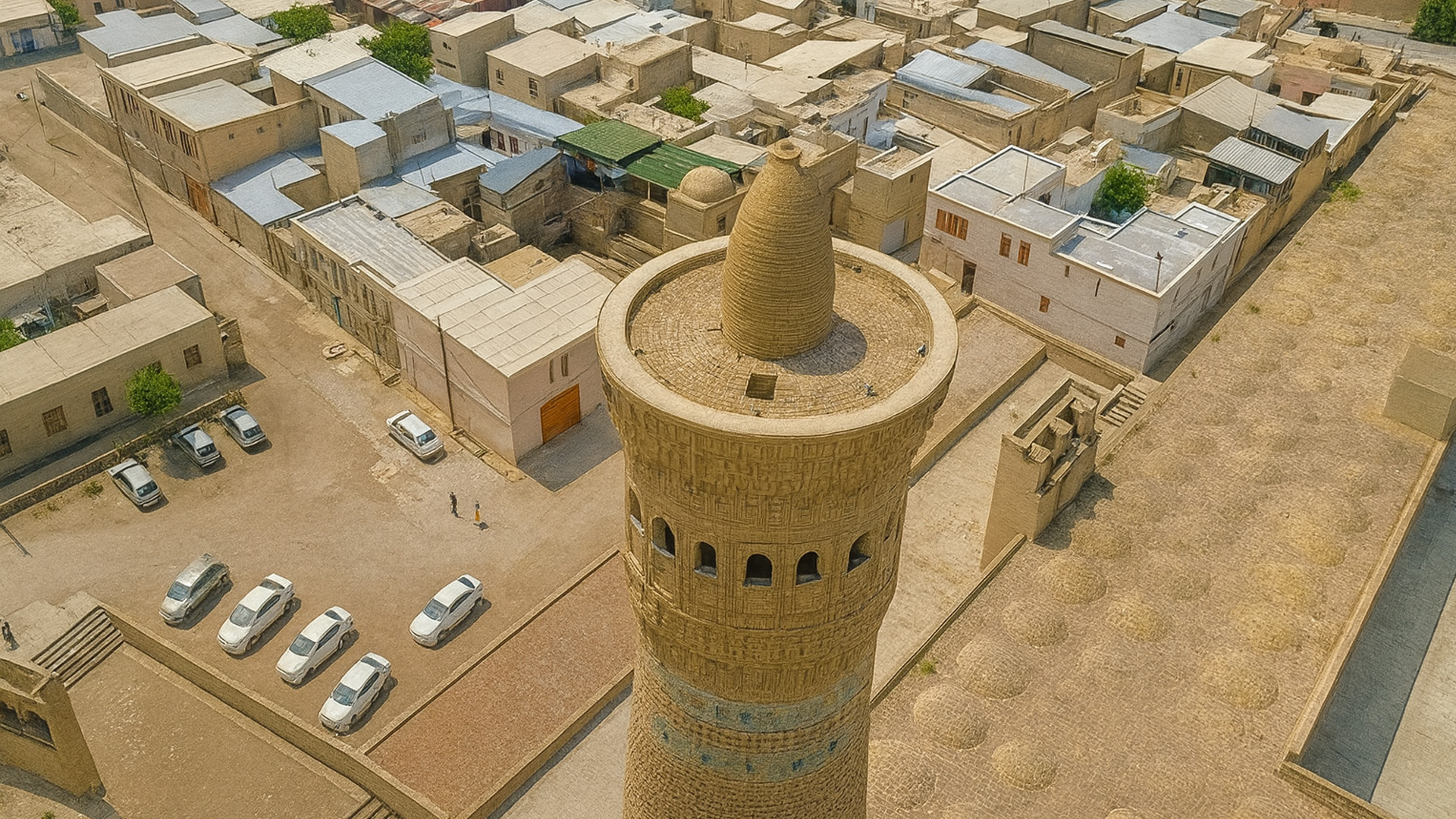 Minareto storico sulla città vecchia – Uzbekistan in 4K