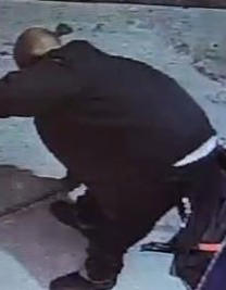 Bakersfield PD searches for suspect who tried to take 2 safes from business