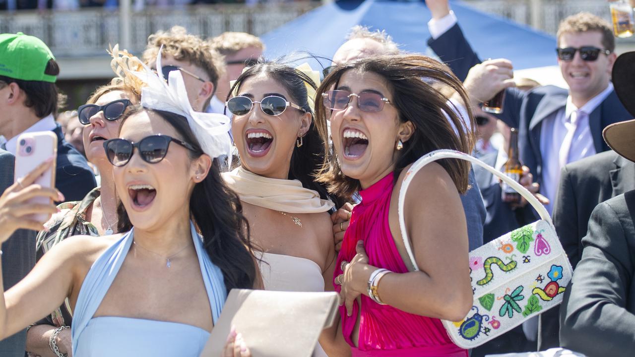 Racy trend hits Everest, Caulfield Cup race day