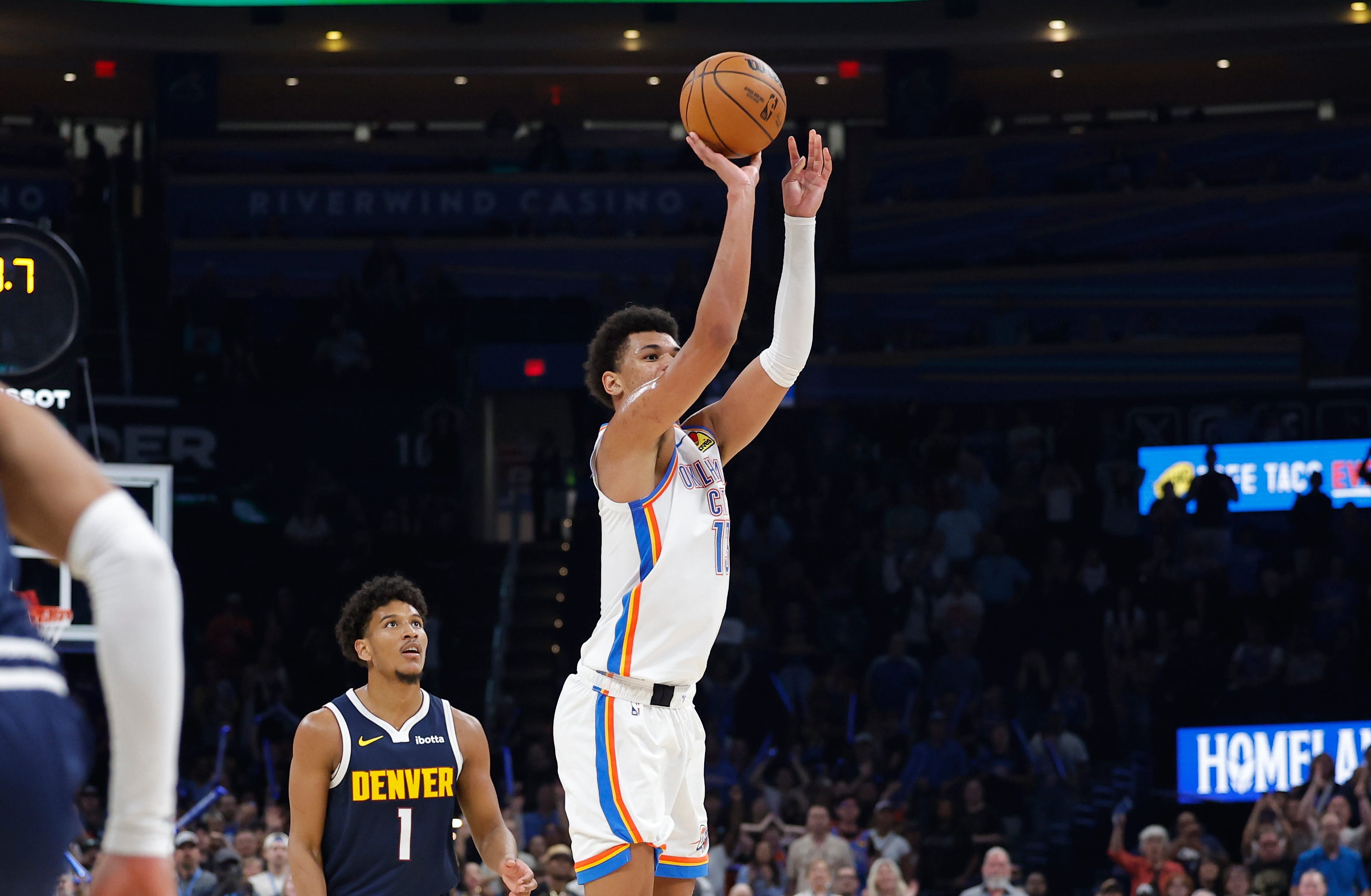 NBA Twitter reacts to Ousmane Dieng's preseason game-winner over Nuggets