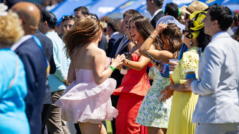 Racy trend hits Everest, Caulfield Cup race day