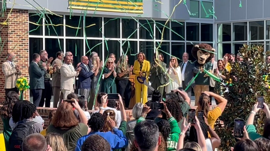 Southeastern University graduate Robin Roberts opens new student media ...