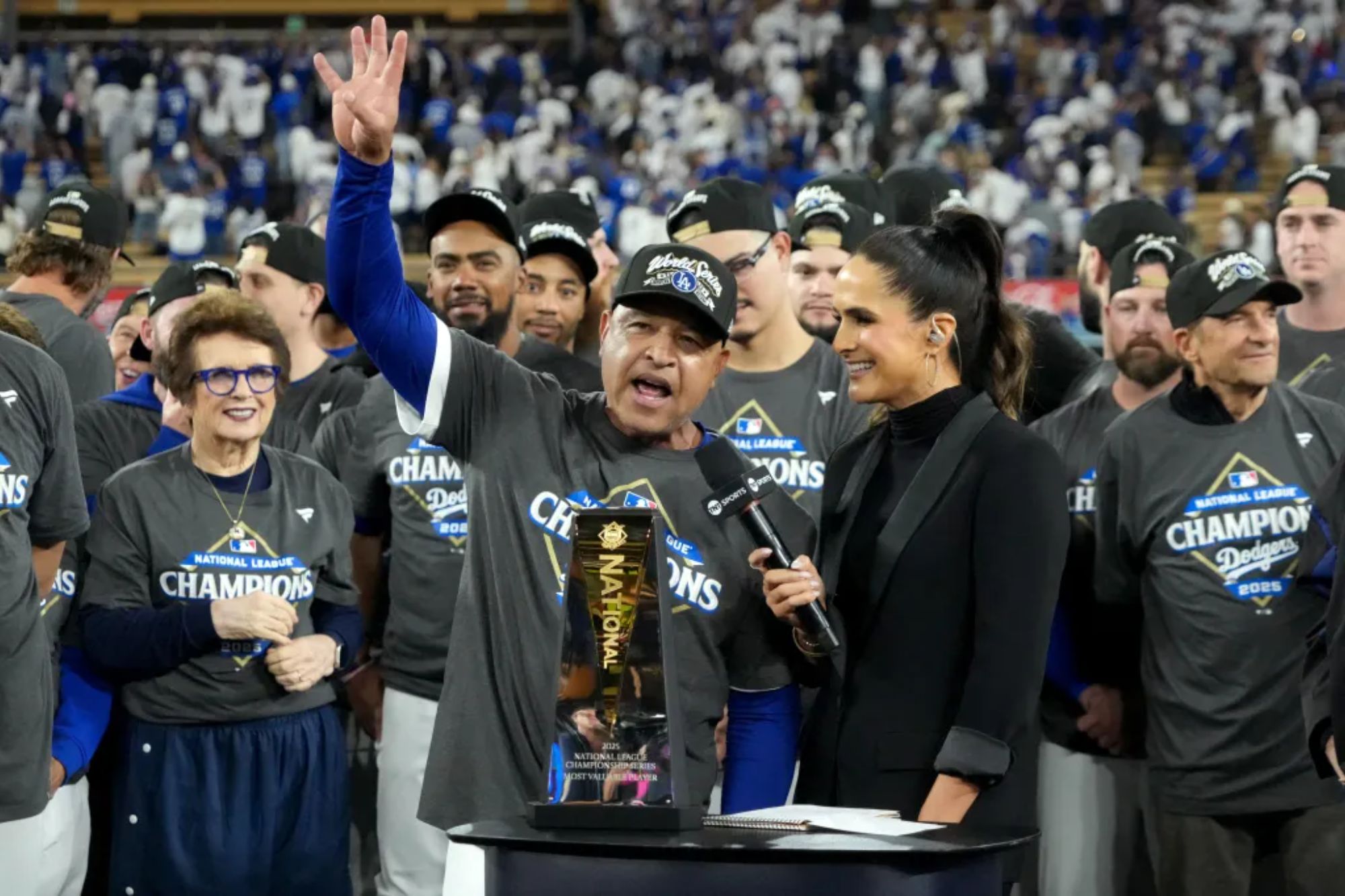 Dave Roberts, Dodgers ready to ‘really ruin baseball’ in biting ...