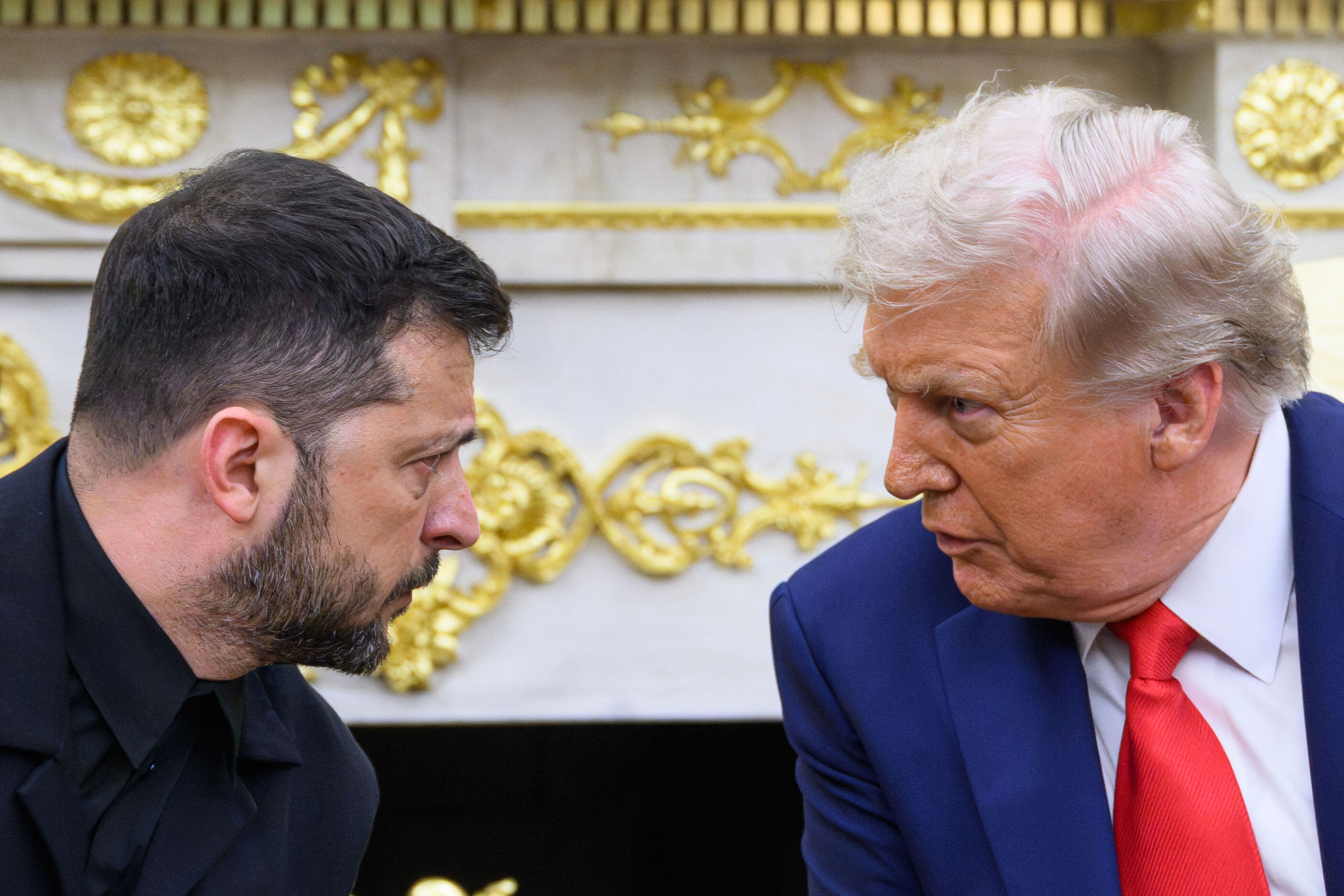 Zelensky risponde a Trump, "l'Ucraina non è un ostacolo alla pace"