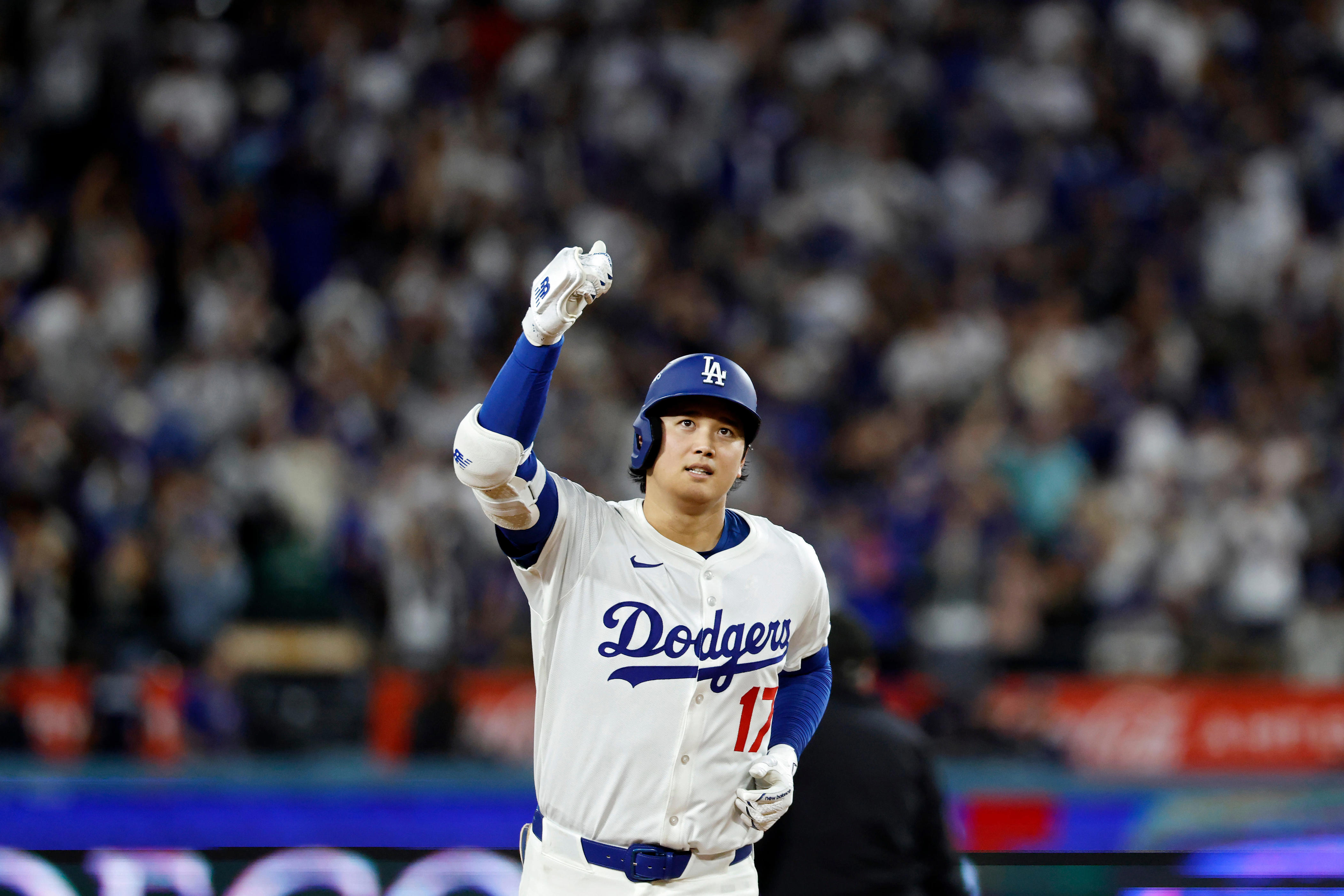 Shohei Ohtani's jaw-dropping game sends Dodgers back to World Series