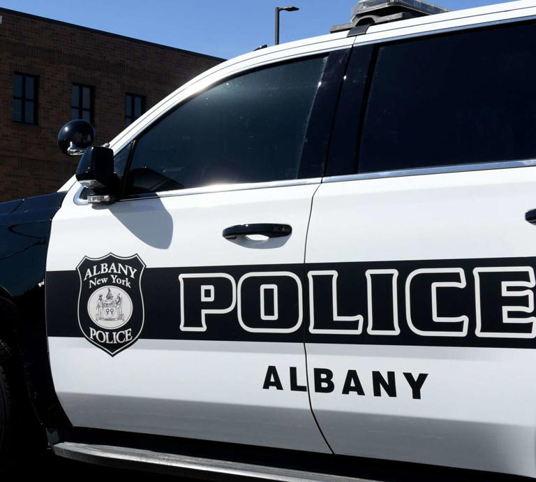 Albany police investigate First Street shooting