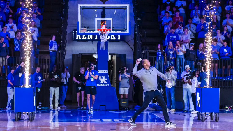 Slideshow: Kentucky basketball team's annual Blue-White scrimmage