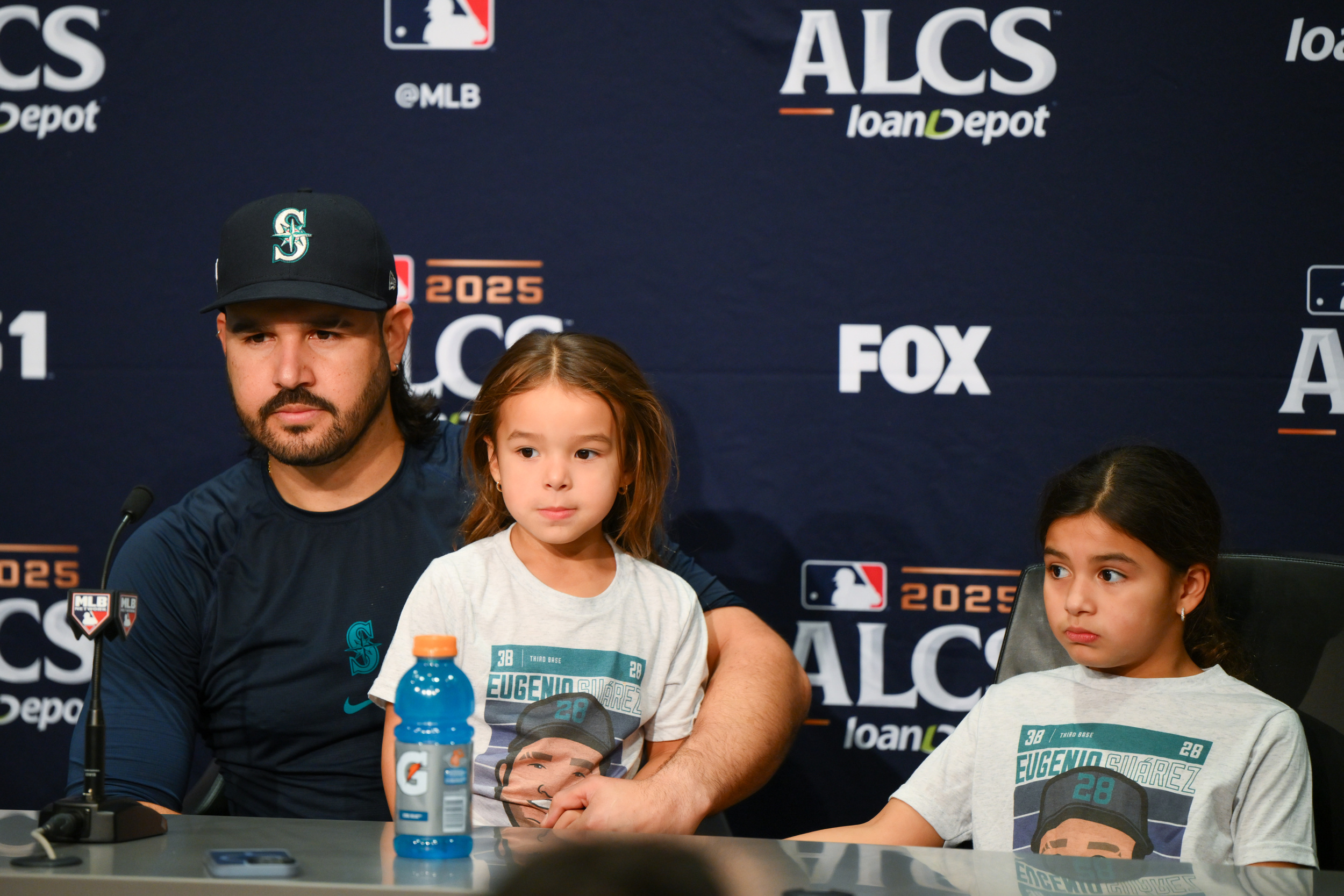 Mariners slugger left reporters in tears during postgame news conference