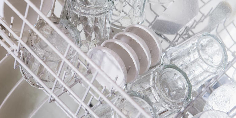 Here's How to Get Your Dishwasher to Actually Dry Your Dishes