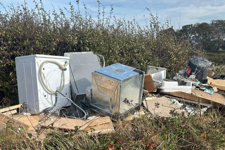 East Lothian local 'baffled' as feckless fly tippers dump 'washing machine'