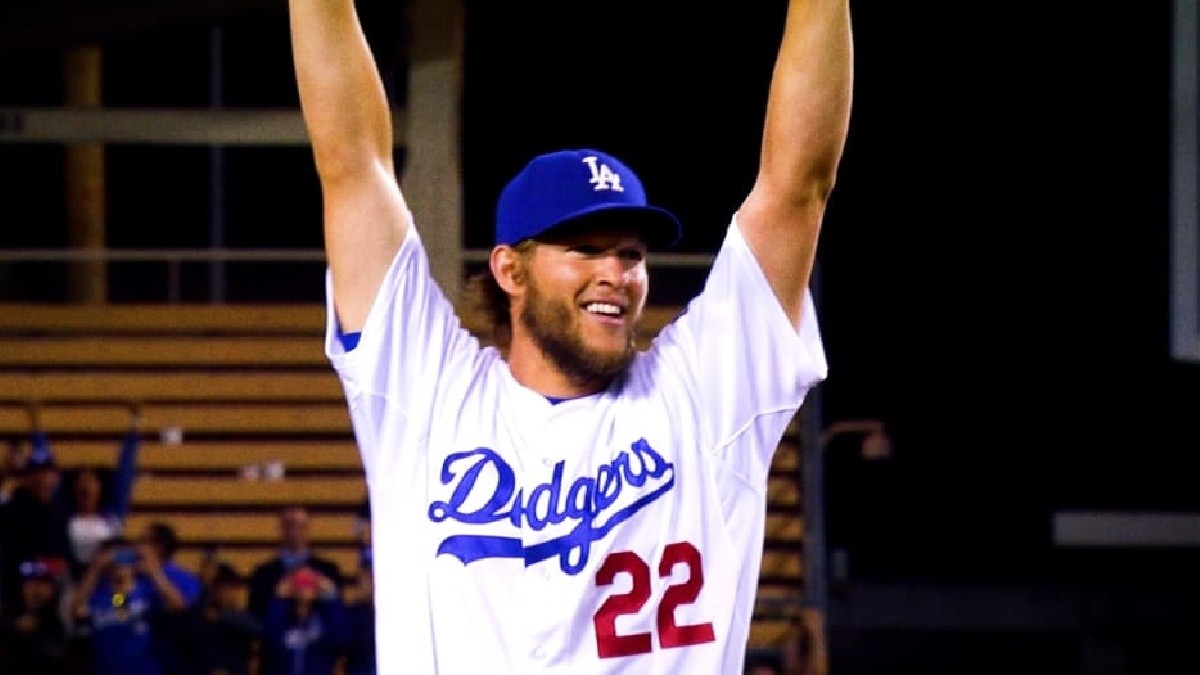 MLB Playoffs: Clayton Kershaw Busts Out the 'Forbidden Moves' During ...